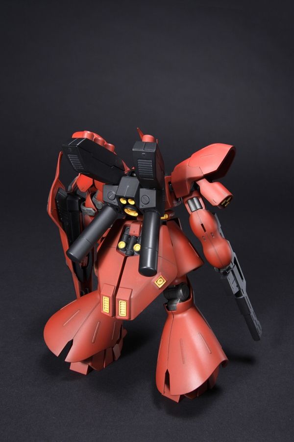 Bandai HGUC MSN-04 Sazabi Neo Zeon Char Aznable's Counterattack