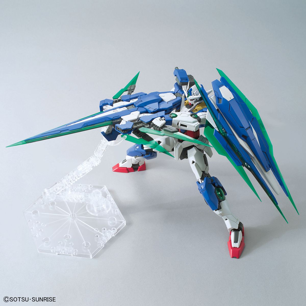 BANDAI MG GNT-0000/FS 00 QAN[T] (QUANTA) FULL SABER